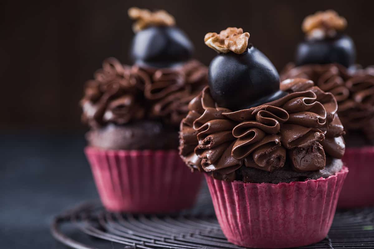 Guinness Chocolate Cupcakes with Mocha Buttercream - Neon Nettle
